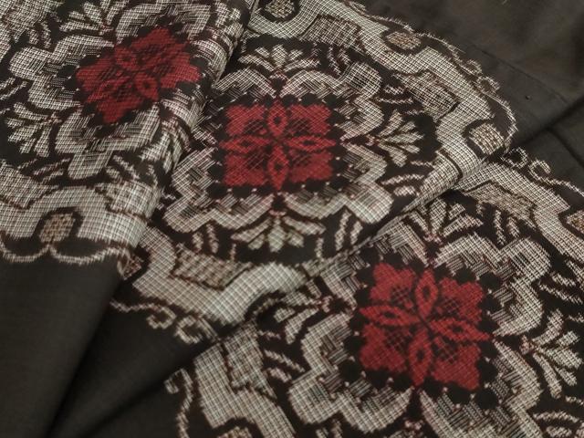 平和屋着物●本場大島紬　割り込み絣　花菱丸文　正絹　逸品　DAAW5299ud