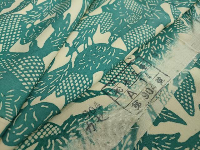 平和屋着物●上質な小紋　型染め　抽象文様　お召縮緬　正絹　逸品　DAAW5596ud