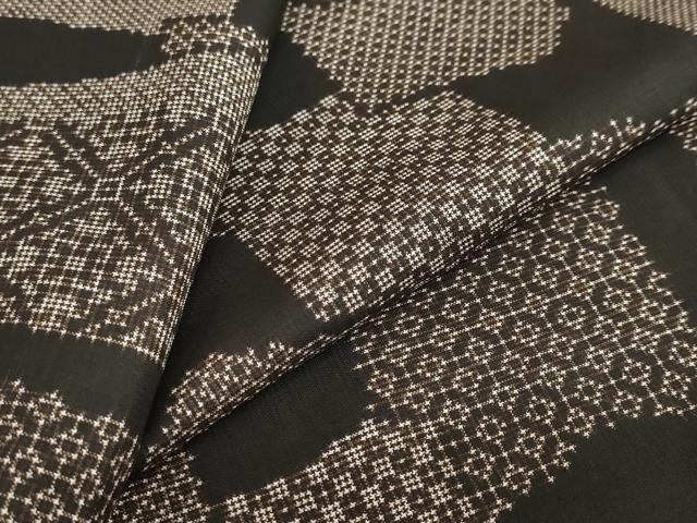 平和屋着物●本場大島紬　7マルキ　変わり格子吉祥文　正絹　逸品　DAAW5671ud