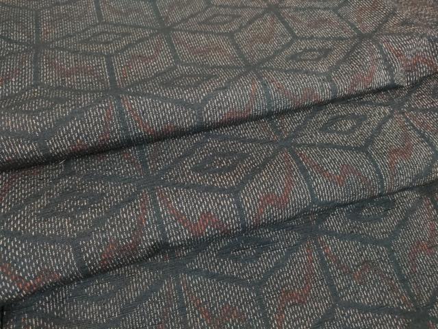 平和屋着物●上質な紬 　幾何学文　正絹　逸品　未使用　DAAX3791az