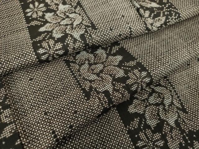 平和屋着物●本場大島紬　7マルキ　草花文　正絹　逸品　DAAX4089ps