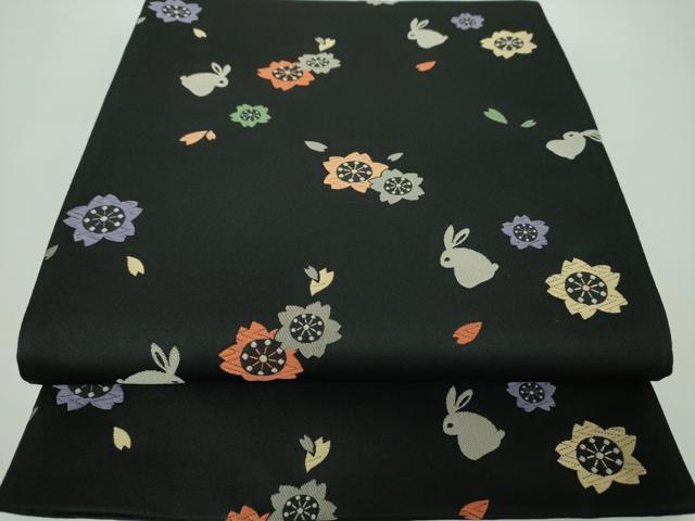 平和屋着物●全通柄京袋帯　唐織　桜兎　黒地　逸品　DAAX4553ps