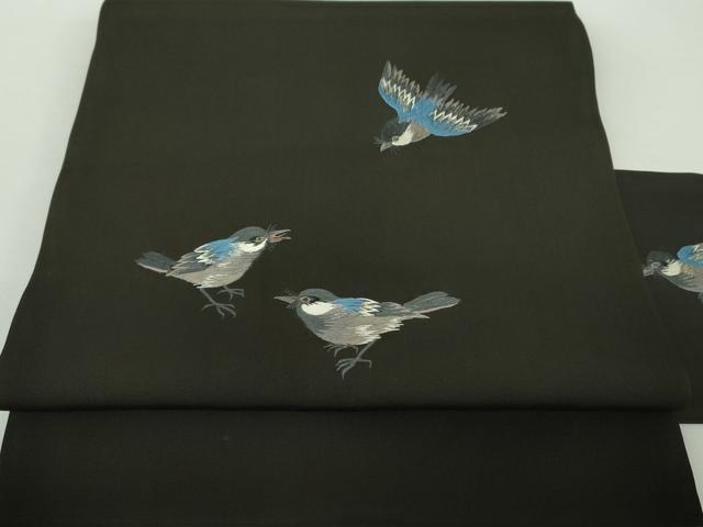 平和屋着物●塩瀬　九寸名古屋帯　総刺繍　休み鳥　楓　金糸　正絹　逸品　DAAY1200ps