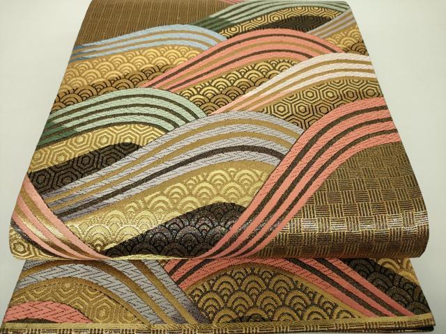 平和屋着物●六通柄袋帯　唐織　青海波　金糸　正絹　逸品　未使用　DAAY1334ps