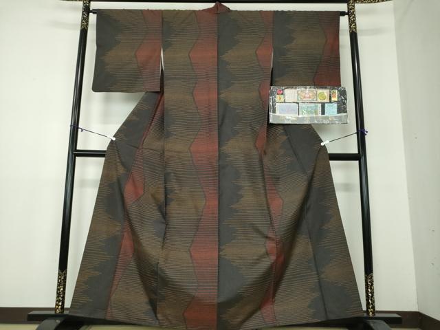 平和屋着物●本場縞大島紬　京友禅　屋久杉染　大島紬美幸謹製　証紙付き　正絹　逸品　DAAY1810ps