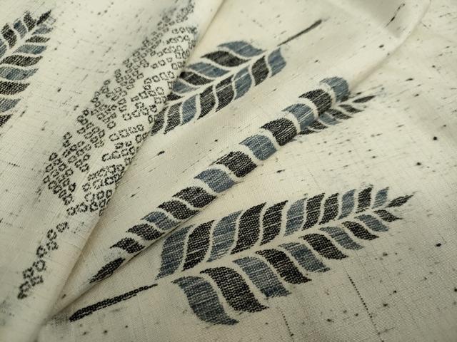 平和屋着物●上質な紬　枝葉文　正絹　逸品　DAAY5088ud