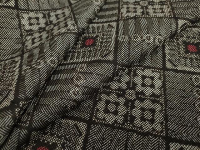 平和屋着物●本場大島紬　龍郷絣　花菱文　正絹　逸品　DAAY5457ud