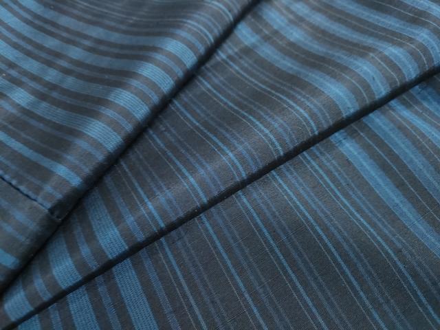 平和屋着物●上質な紬　変わり縞　黒地　正絹　逸品　未使用　DAAY5595ud