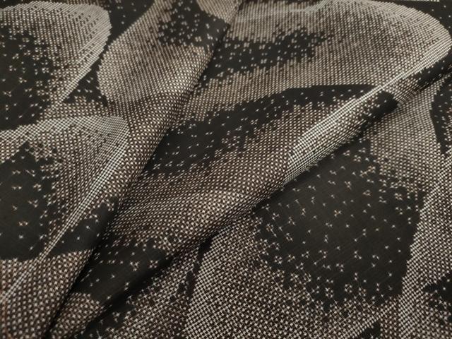 平和屋着物●本場大島紬　７マルキ　抽象文様　正絹　逸品　未使用　DAAY5600ud