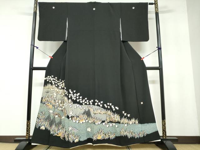 平和屋着物●東京手描友禅　稲木久　黒留袖　駒刺繍　立波飛鳥草葉文　金彩　正絹　逸品　DAAY5816ud