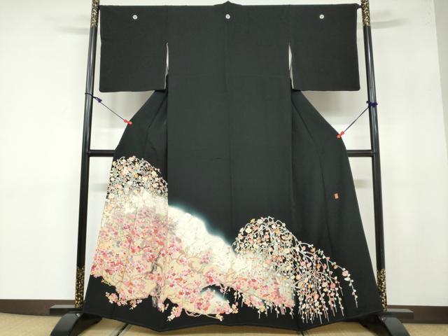 平和屋着物●本加賀友禅作家　村下信吉　黒留袖　枝花文　暈し染め　正絹　逸品　DAAY5848ud