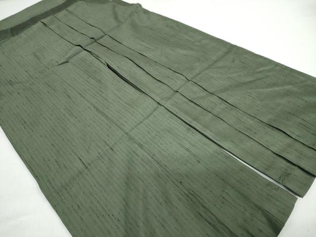 平和屋着物●男性　馬乗り袴　紬地　松葉色　正絹　逸品　DAAY5927ud