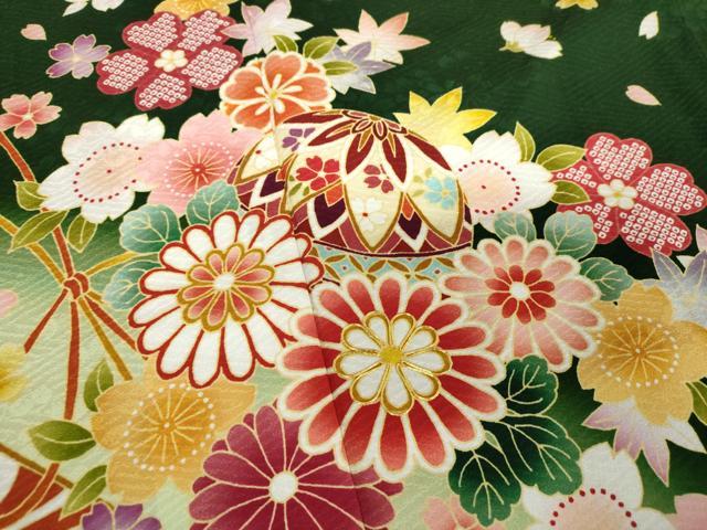 平和屋着物○極上 振袖 駒刺繍 舞桜 花手毬 暈し染め 金糸