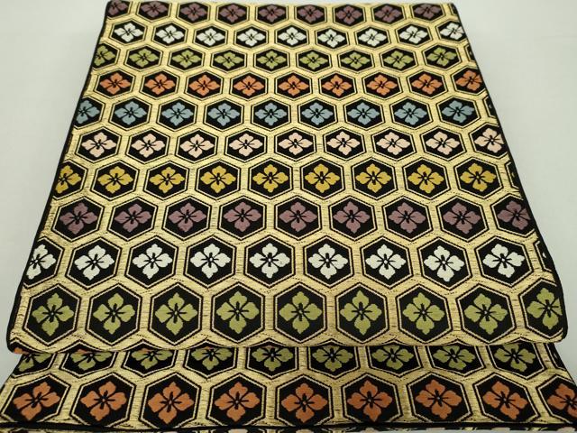 平和屋着物●六通柄袋帯　唐織　亀甲花文　黒地　金糸　三越扱い　正絹　逸品　DAAZ0782ps