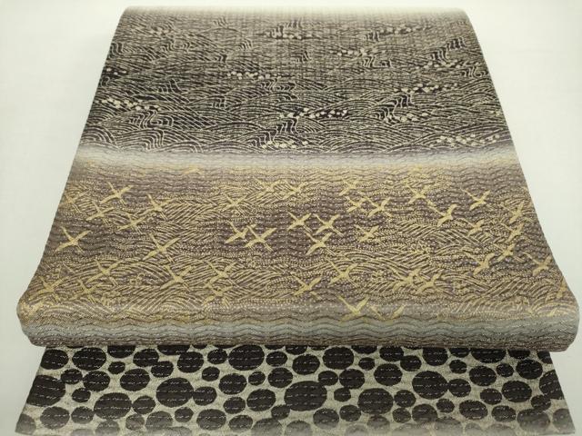 平和屋着物●善之助　着物ブランド　一期一会　全通柄袋帯　立波飛鳥文　金彩　銀通し地　正絹　逸品　未使用　DAAZ0821ps