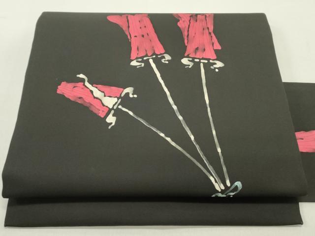 平和屋着物●塩瀬　九寸名古屋帯　作家者　ろうけつ染め　草花文　黒地　正絹　逸品　DAAZ3113ob