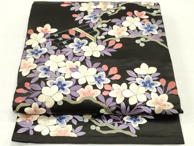 平和屋着物●アンティーク　大正ロマン　丸帯　駒刺繍　総刺繍　枝花文　黒地　引き抜き帯　正絹　逸品　DAAZ3187ob