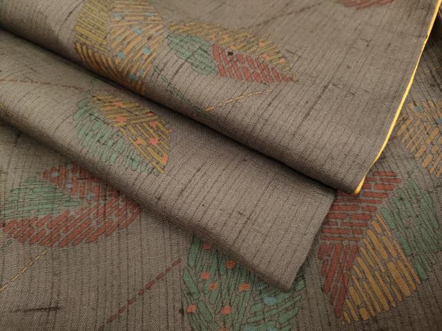 平和屋着物●上質な小紋　紬地　舞葉文　正絹　逸品　DAAZ5049du