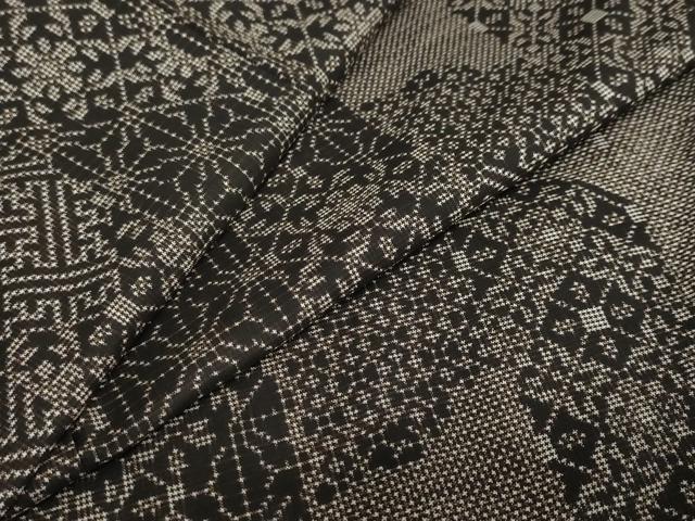 平和屋着物●本場大島紬　7マルキ　吉祥草花文　正絹　逸品　DAAZ7604ud