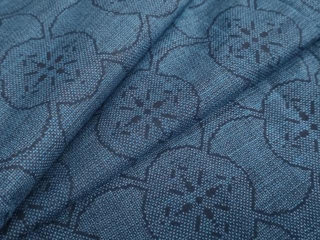 平和屋着物●綿薩摩　東郷織物謹製　手織　160亀甲　實篤　永江明夫(正藍染)　抽象文様　逸品　DAAZ7833ud