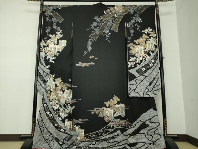 平和屋着物●豪華振袖　絞り　御所車　舞桜　黒地　金銀彩　正絹　逸品　DABA1393ps