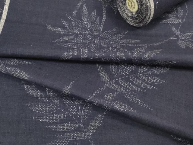 平和屋本店●極上　本場結城紬　重要無形文化財　反物　着尺　枝葉文　100亀甲　逸品　未使用　DZAA11576kh6