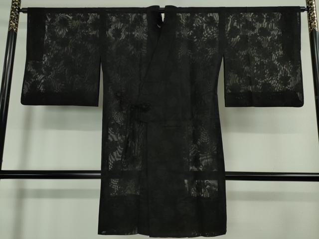 平和屋本店■極上 道中着 スリーシーズン 春夏秋 塵除け ロング丈 うすお召　紗　四つ葉のクローバー　黒地　反端付き　逸品　DZAA2829kh5