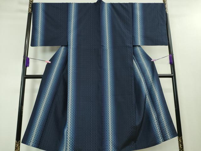 平和屋本店■超希少　男性　日本工芸会正会員　秋山眞和　綾の手紬　手織　本藍染　逸品　DZAA3710kh5