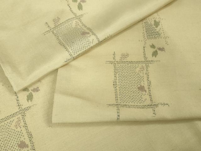 平和屋本店■極上　結城紬　結城屋謹製　100亀甲　飛び亀甲柄　舞桜　砥の粉色地　反端付き　逸品　未使用　DZAA6443kh5