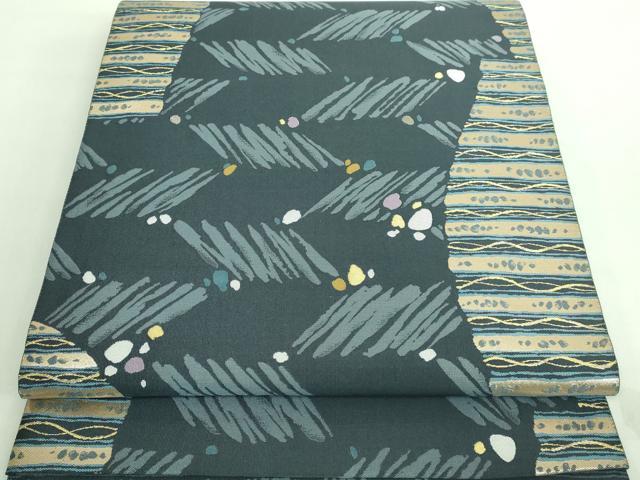 平和屋着物■極上　「美しいキモノ」お馴染みのメーカー　となみ織物　六通柄袋帯　間道　金糸　逸品　DZAA7194kh5