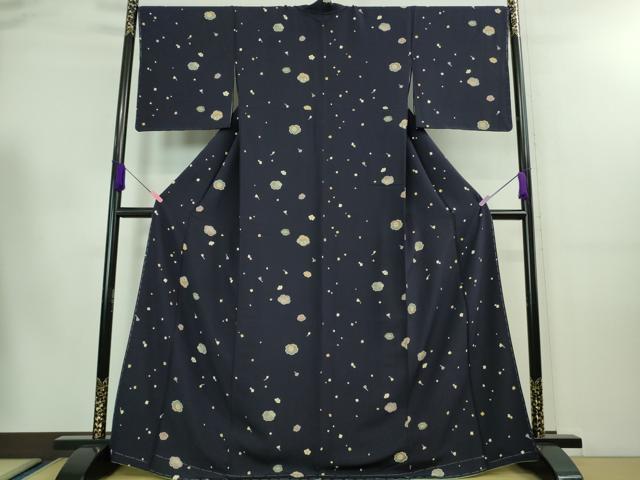 平和屋着物■極上　小紋　舞花文　鉄紺色地　金彩　逸品　DZAA7922kh5