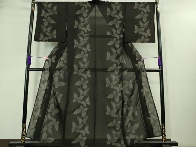 平和屋着物■極上　夏物　本場大島紬　夏大島　7マルキ　舞蝶文　黒地　逸品　DZAA8479kh5