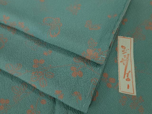平和屋着物■極上　世界的人形師　辻村寿三郎　ジュサブロー　小紋　舞蝶花文　錆浅葱色地　鬼しぼ縮緬　逸品　DZAA8489kh5