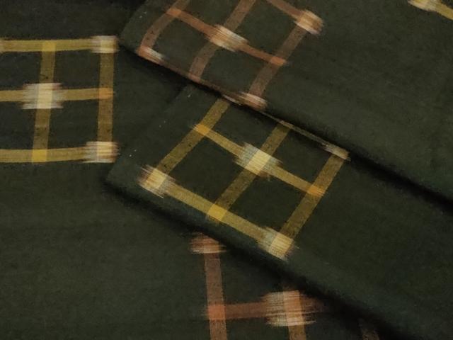 平和屋着物■極上　国指定重要無形文化財　本場久米島紬　手織　逸品　DZAA8915kh5