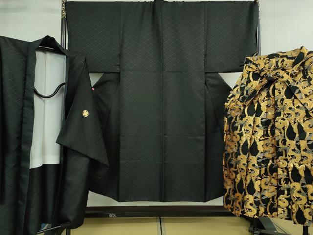 平和屋着物■極上 男性 色無地 紋付き羽織・行灯袴セット 成人式 キングサイズ 長羽織 舞台衣装 花菱地紋 黒地 洗える着物 逸品DZAA9356kh5