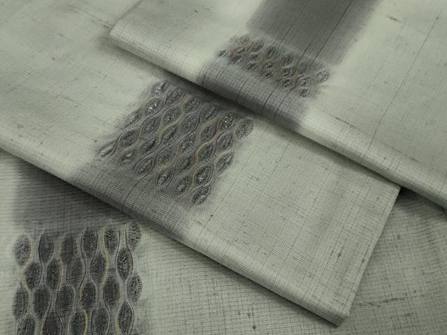 平和屋着物■極上　十日町 名門青柳謹製　櫛引織　赤城紬　草木染　間道　白鼠色地　逸品　DZAA9440kh5