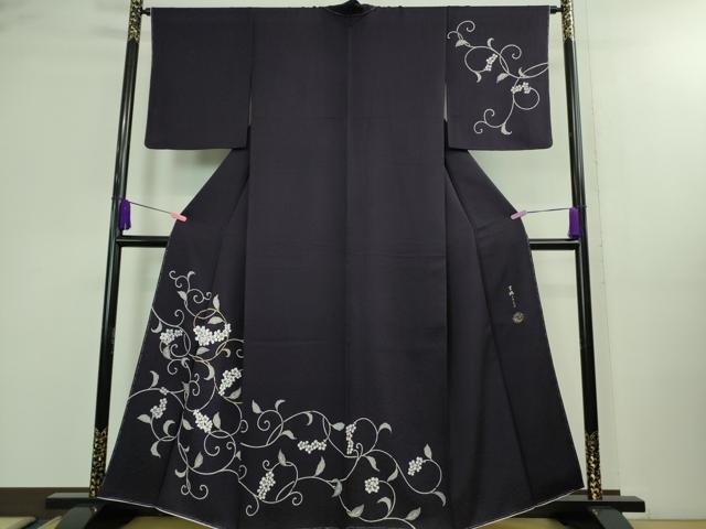 平和屋本店■極上 京都丸紅×牧瀬里穂 里穂のきもの 訪問着 刺繍 花唐草文 紫黒色地 金彩 さが美扱い 反端付き　逸品　未使用　DZAA9914kh5