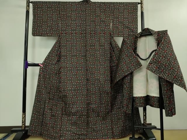 平和屋着物■希少　本場大島紬　龍郷絣　秋名バラ　アンサンブル　羽織セット　逸品　DZAB0446kh5