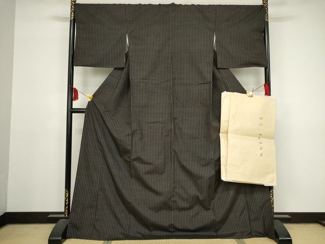 平和屋本店■極上　工芸呉服　芥川　紬　縞　たとう紙付き　正絹　逸品　KAAA1744kk5