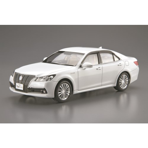 ザ☆モデルカー 1／24 トヨタ GRS210／AWS210 クラウン ロイヤルサルーンG ’15 【No.121】 (プラモデル)の通販は ...