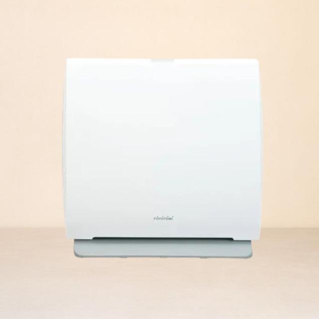 速暖遠赤外線電気ヒーター 速暖カーボン&遠赤シーズ、 2種類のヒーターで体の芯まで暖める。 トヨトミ EWH-CS100P-W【送料無料】 (EWHCS100PW)