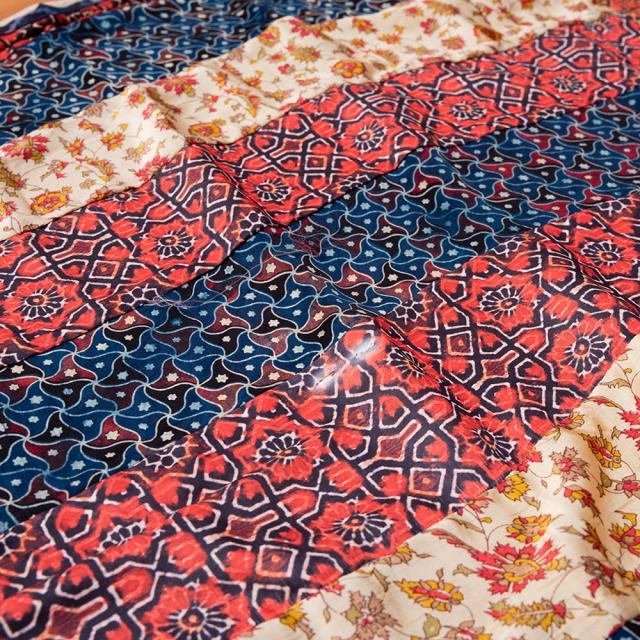 送料無料】 【インド品質】 1点もの インドの伝統柄 アジュラック模様