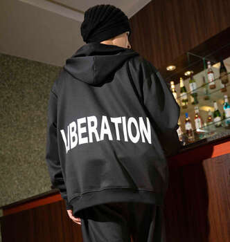 大きいサイズ ＩＮ ＴＨＥ ＡＴＴＩＣ ポンチフルジップパーカー ３Ｌ ４Ｌ ５Ｌ ６Ｌ MC842132-72292 ラッピング可 送料無料 即日発送