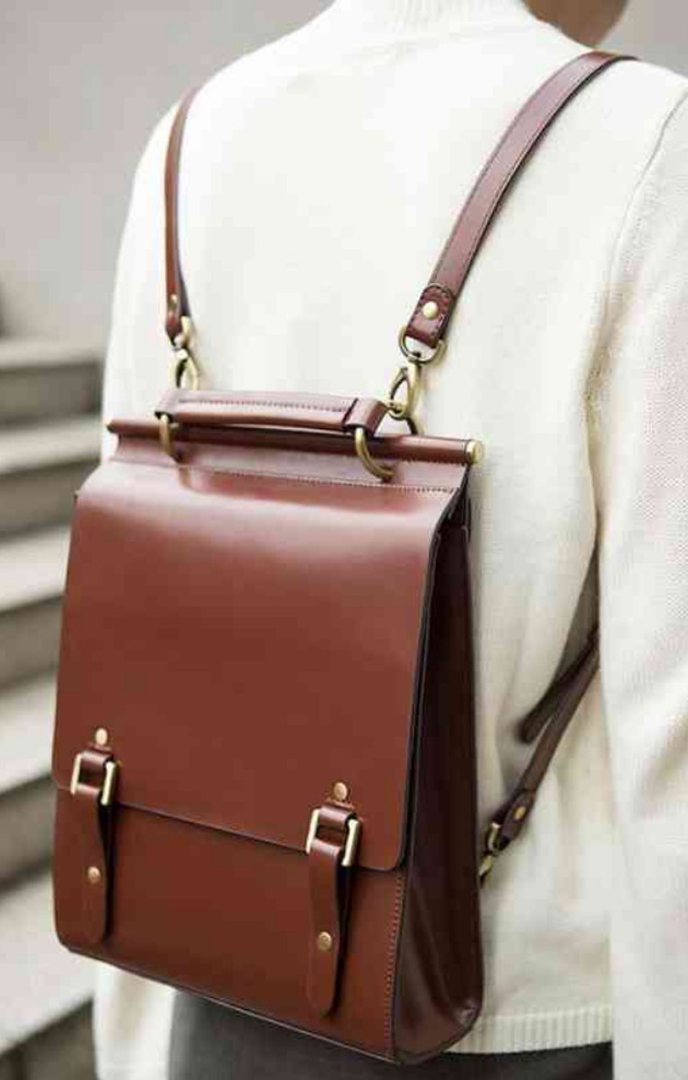 シンプル 収納 マザーズ コンパクト 薄型 カバン なで肩 40代 女子 スーツ 登山 可愛い 機能性 ホワイト スポーツ リュックサック トラベル 多機能 旅行 かっこいい きれいめ ランドセル