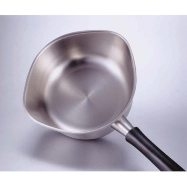 柳宗理 3層鋼片手鍋（18cm・つや消し）蓋付 313010【送料無料】(一部地域別途)の通販はau PAY マーケット - Giftしま専科 ...