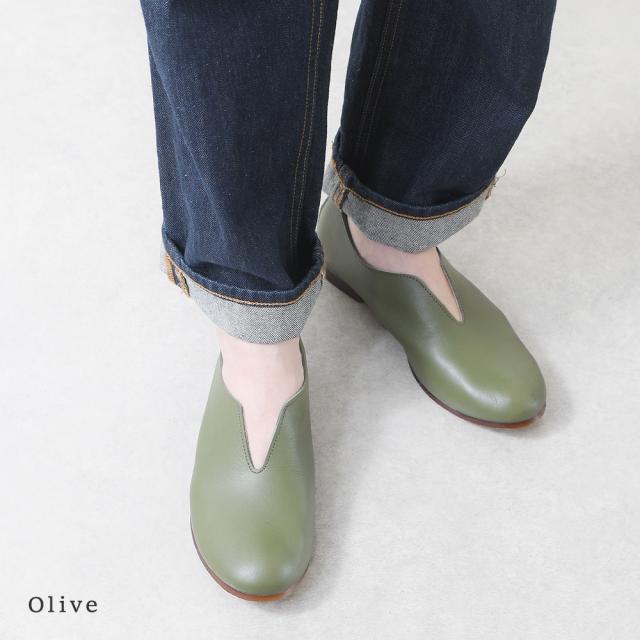 パンプス フラットシューズ ローヒール ぺたんこ フラット Vカット ラウンドトゥ 痛くない 柔らかい 長時間 疲れない 歩きやすい 走れる おしゃれ かわいい 靴 日本製 大きいサイズ 25cm 25.5cm 26cm 黒 ブラック シルバー 軽量 立ち仕事 本革 レザー