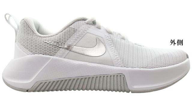 スニーカー ウィメンズ ナイキ MC トレーナー 3 FQ1830 100 ホワイト/メタリックプラチナ 23.0~25.0cm レディース W NIKE MC TRAINER 3 ローカット 靴 シューズ 軽量 カジュアル タウン スポーツ 男性 紳士 男子 学生