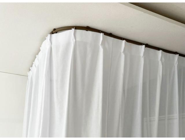 曲がるカーテンレール 2m 日本製 TOSO トーソー 手で曲げられる 出窓 カーブレール 曲がるレール カーテンレール おしゃれ 間仕切り 正面付け 天井付け リフォーム DIY(代引不可 ...