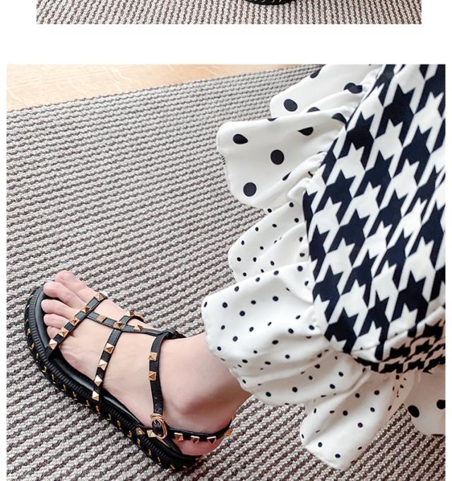 靴 サンダル スタッズサンダル お出かけ カジュアル 上品 おしゃれ 大人女子 クール かっこいい デート リゾート 女子会 パーティ 20代 30代 40代 きれい クール 美脚 夏 21.0cm 21.5cm 22.0cm 22.5cm 23.0cm 23.5cm 24.0cm 24.5cm 25.0cm 25.5cm ベージュブラック